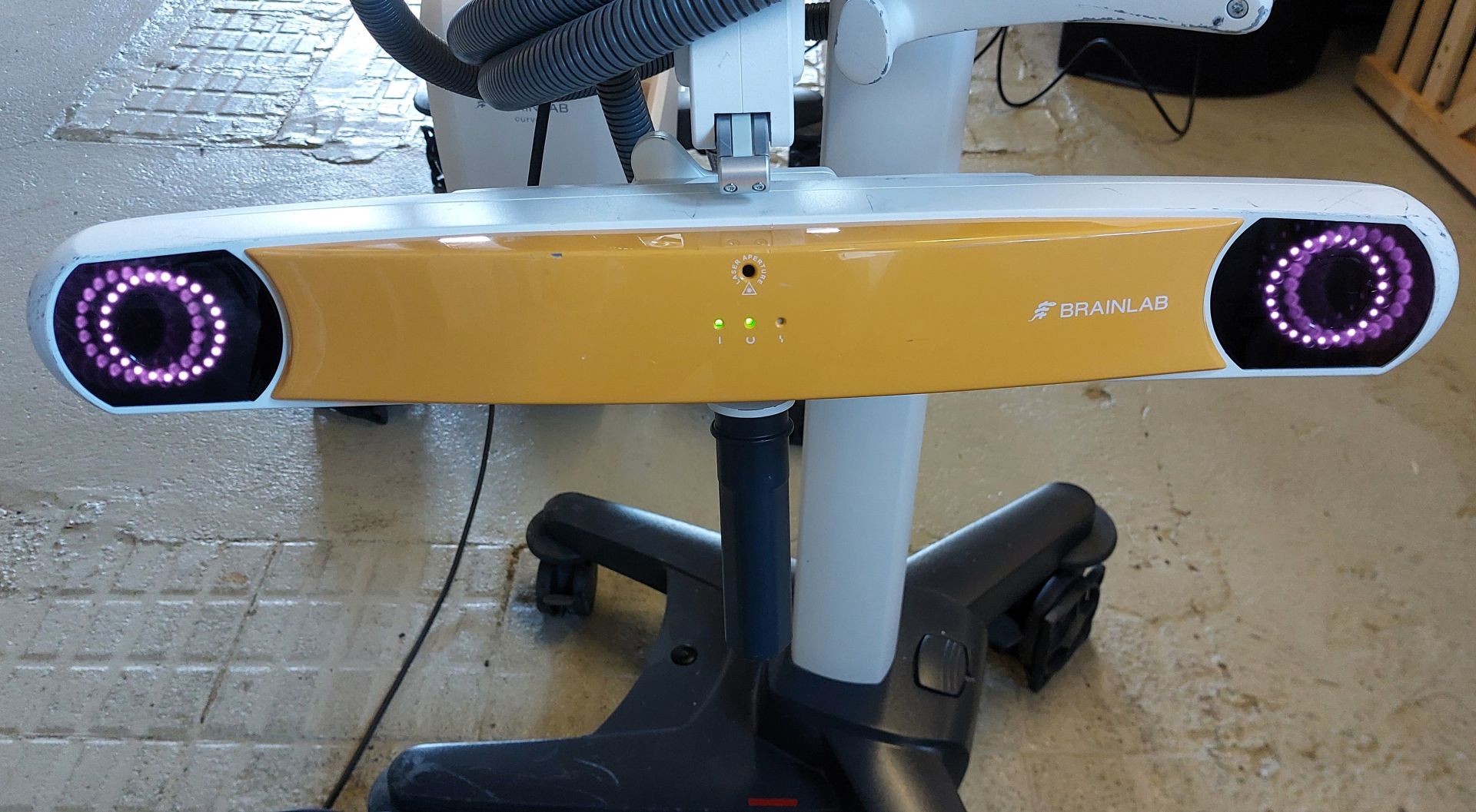 Stryker AIRO mobile CT, complete system including surrounding systems ...